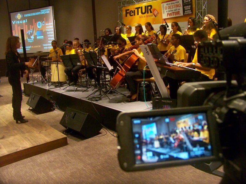 PMSM - FeiTUR 2013: Aberta a FeiTUR 2013. Prefeito Cezar Schirmer fala ...